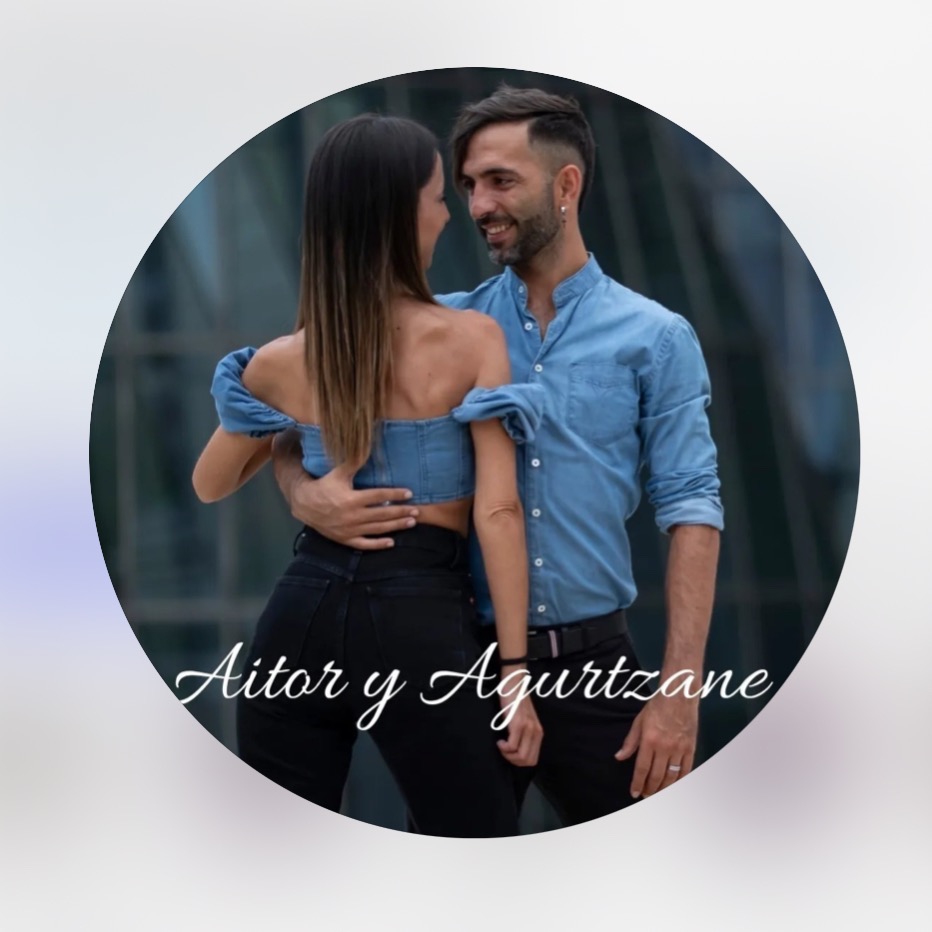 Aitor y Agurtzane Escuela de Baile - Salsero